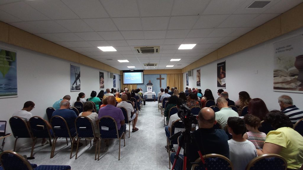 About Us | Who We Are | Trinity Evangelical Church